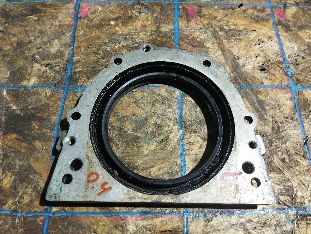 Крышка сальника коленвала Фольксваген Пассат 3 1.8 Б/У с пробегом