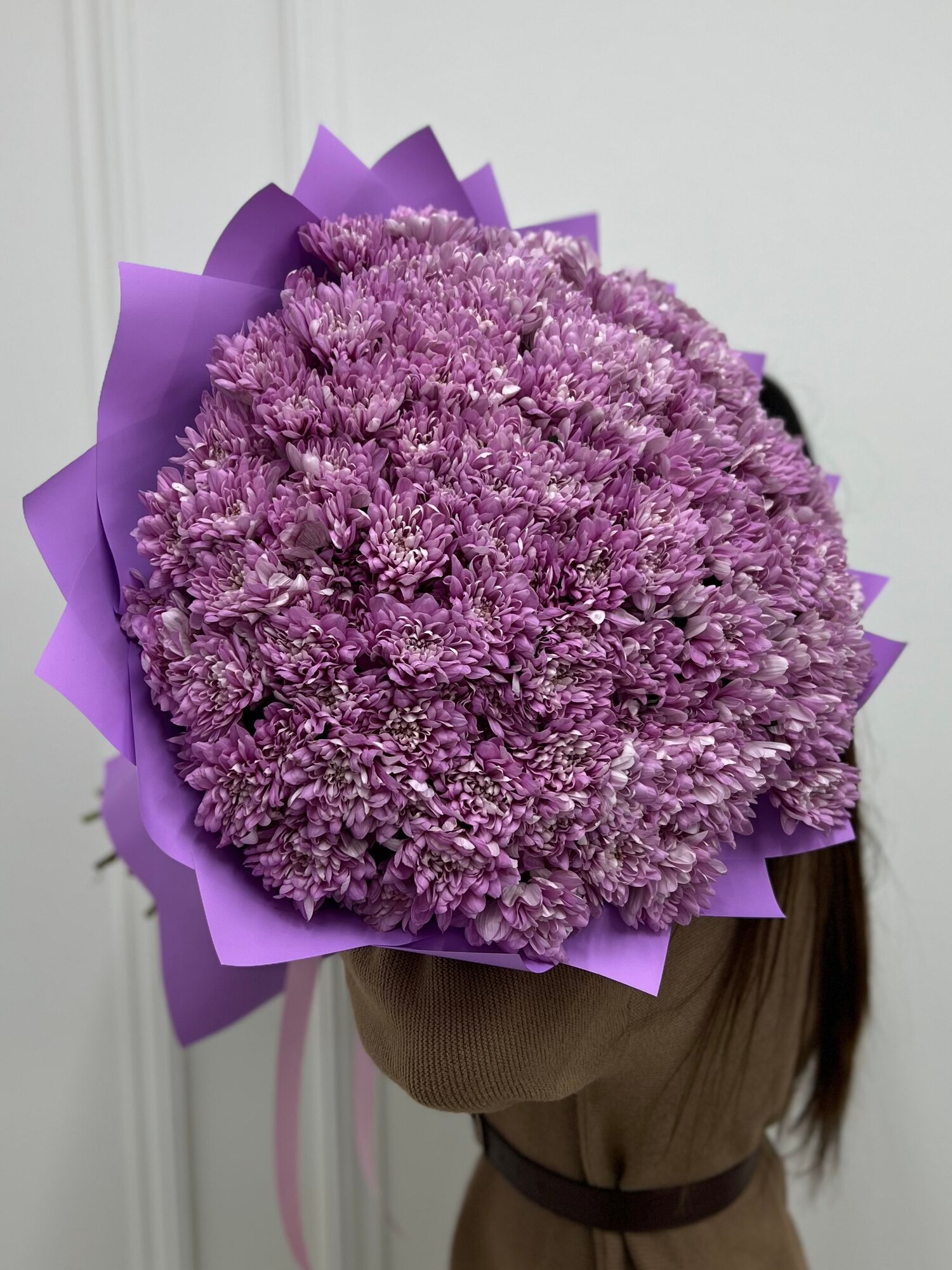 Гламелия цветы Фиолетовое Великолепие: огромный букет из 51 кустовой хризантемы – купить свежие цветы с доставкой