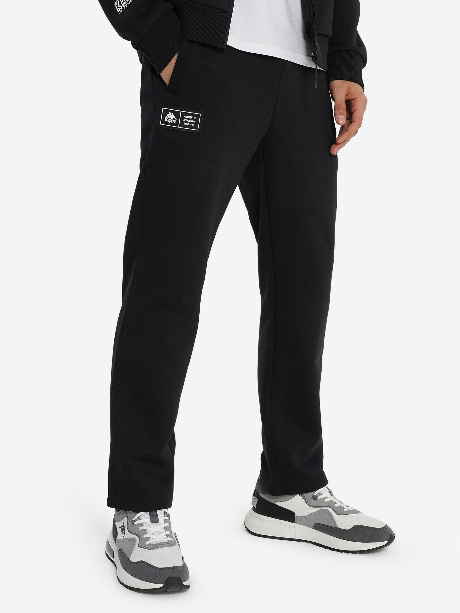 Брюки спортивные