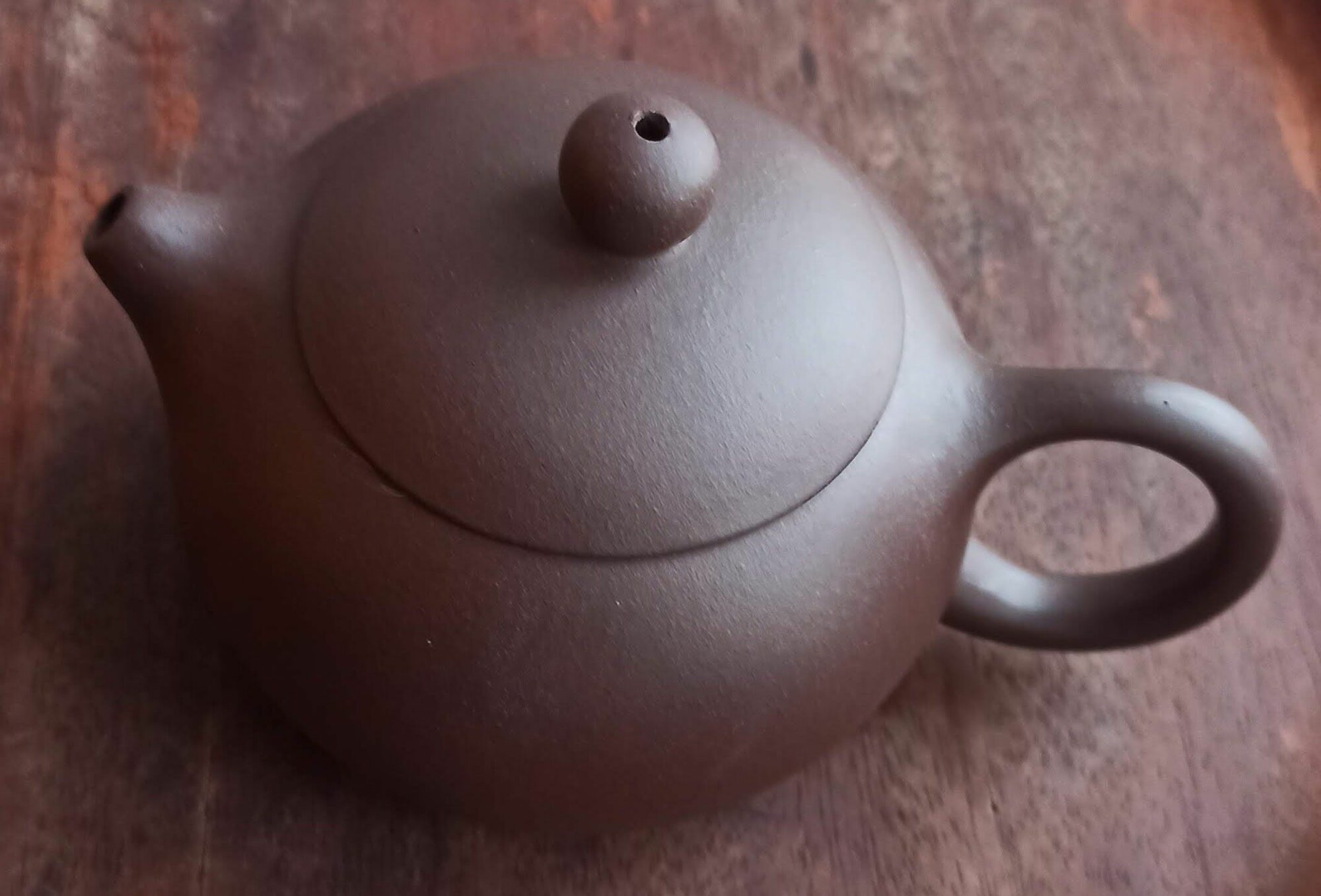 Чайник заварочный из цзяньшуйской глины. Малыш 160 мл. Высокое качество. Водяной замок.