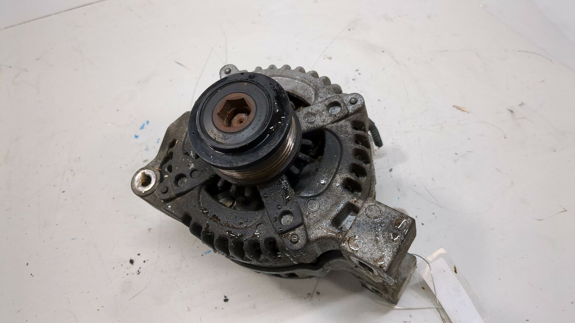 Генератор Ford Focus 2 Б/У