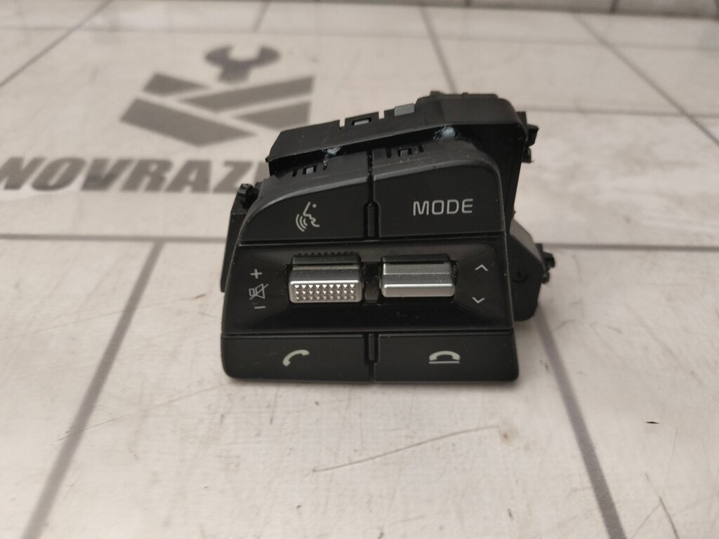 Кнопка многофункциональная Kia Sorento 3 (UM) Prime 2015-2020
