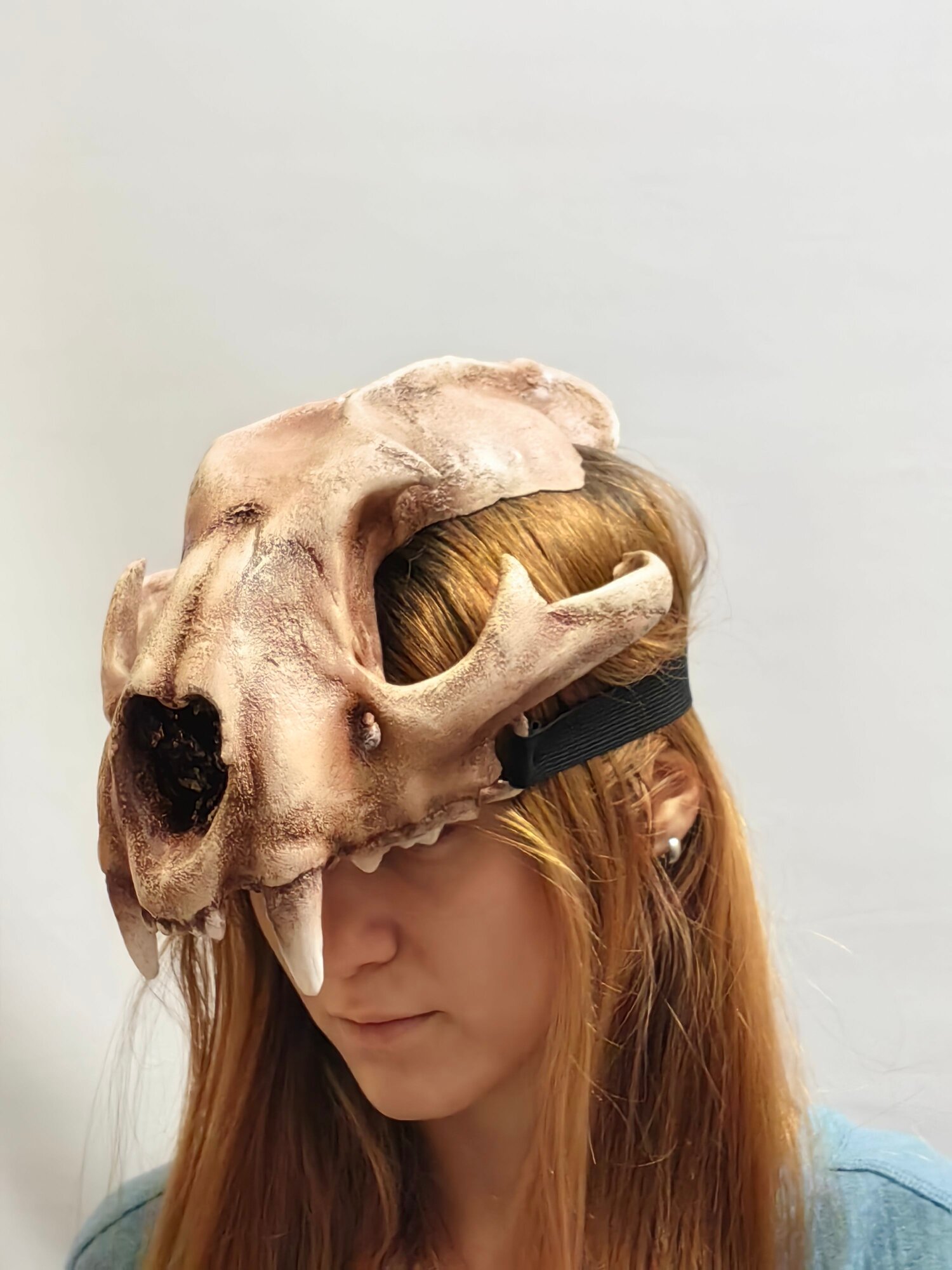 Реалистичная маска череп "Корона череп Пумы"