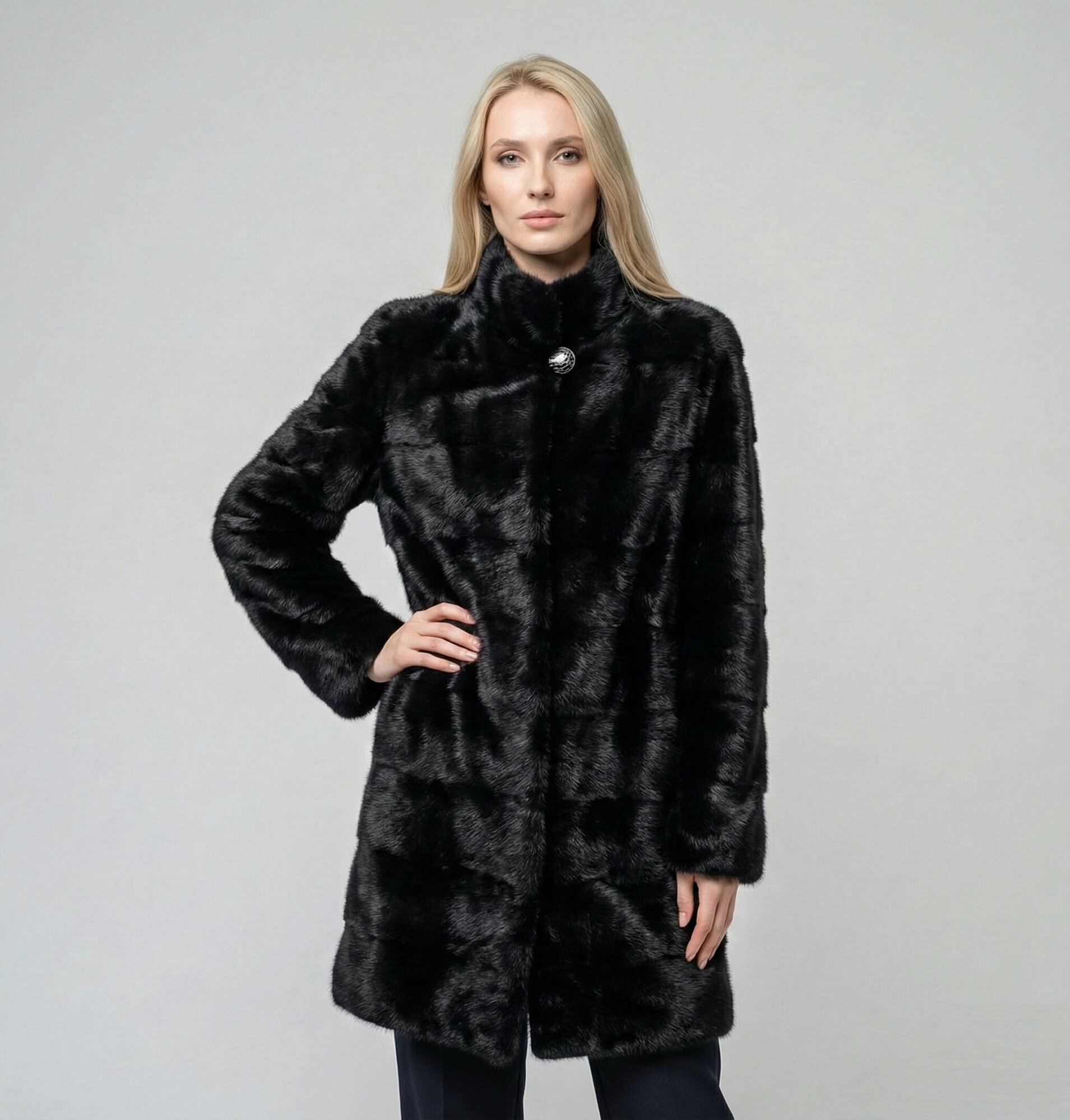 Шуба из норки, размер 44, чёрная