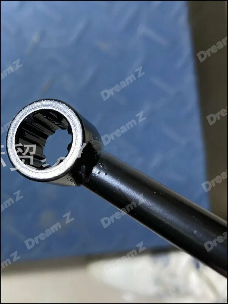 Ключ для развода тормозных колодок и Howo