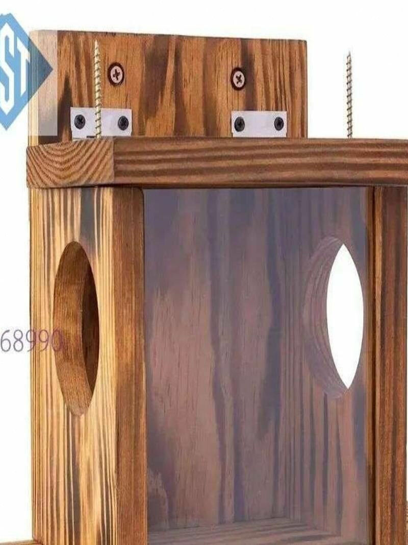 Кормушка для птиц и белок, деревянная