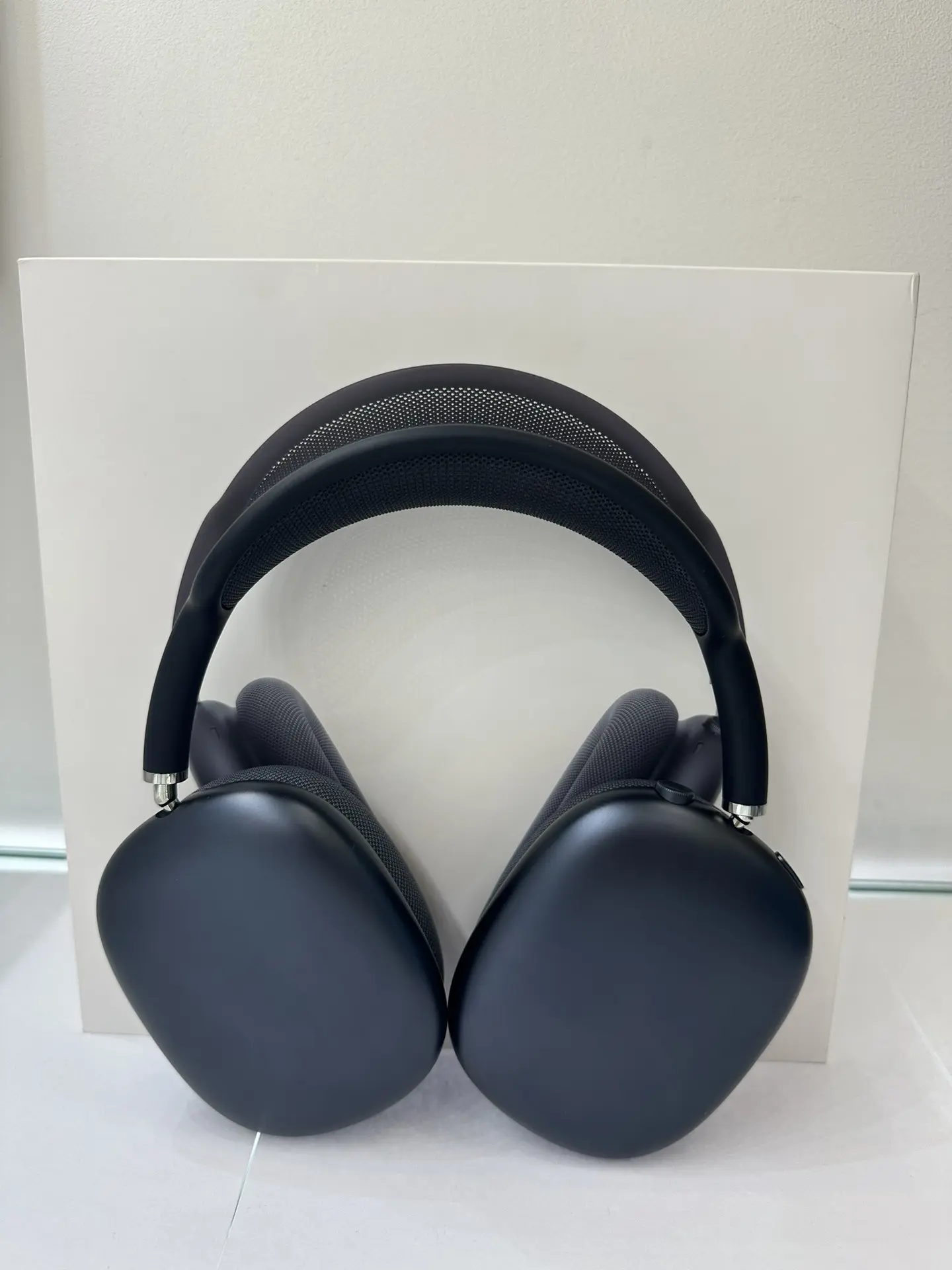 Наушники Apple AirPods Max 2, с LED-подсветкой, Bluetooth, 2024 — фото 1