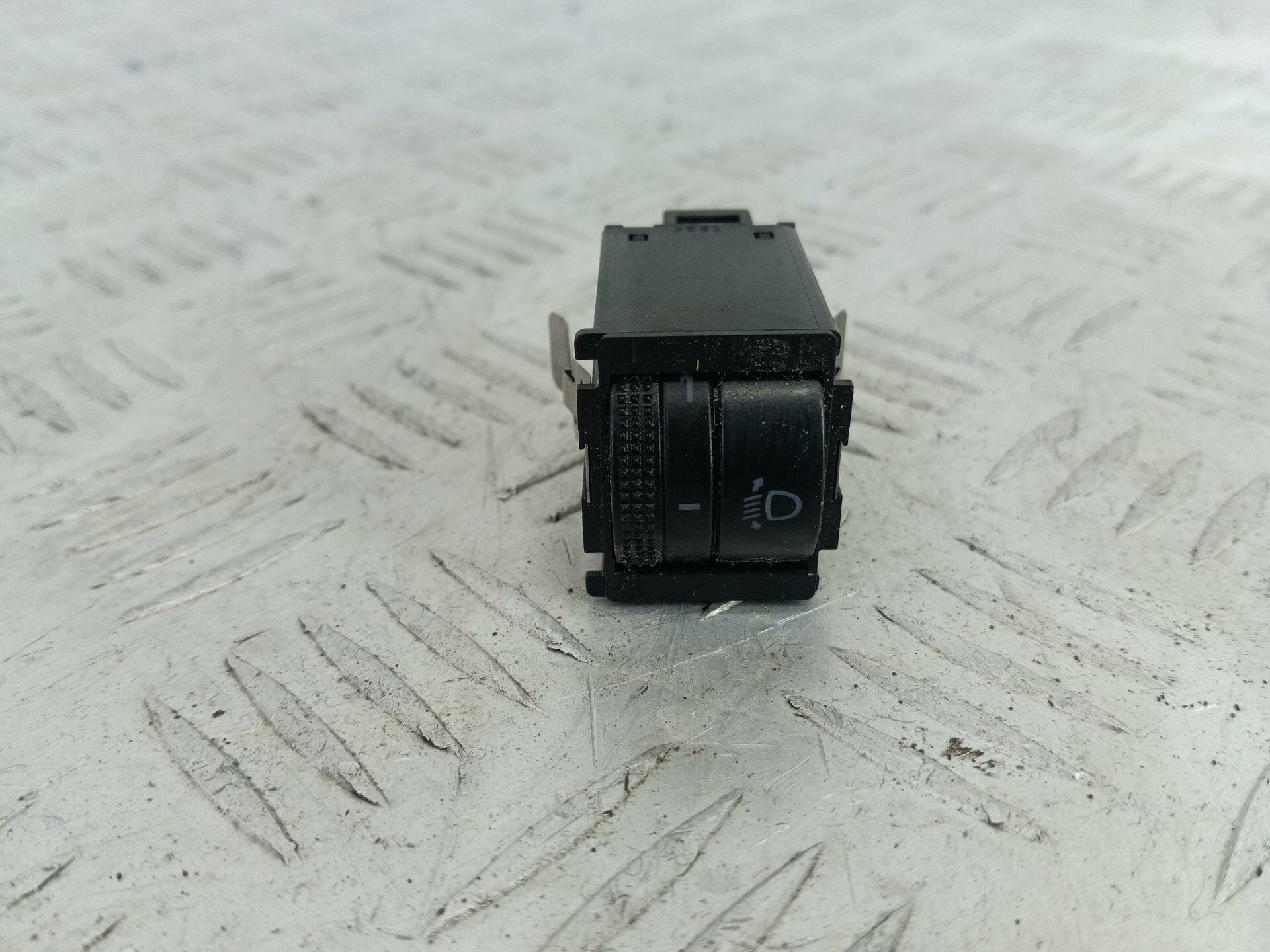 Кнопка корректора фар Skoda Octavia 1U 2000 1U0941333C01C