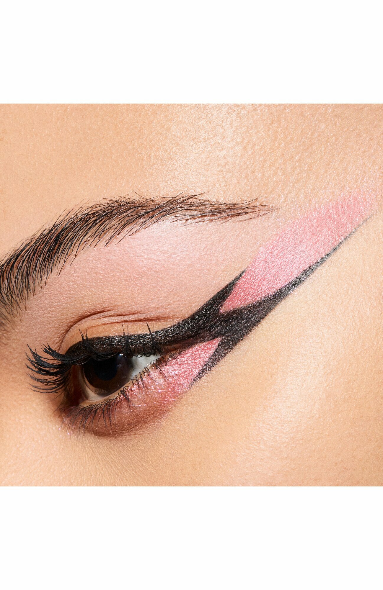 Тени для век Glitter Eye Shadow, оттенок Pink Lightning (1g) MAC