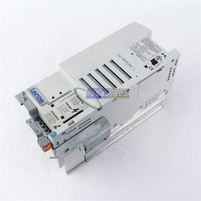 Модуль LENZE E82EV402-4C200 E82EV402K4C200 E82EV402п 4C200 — фото 1