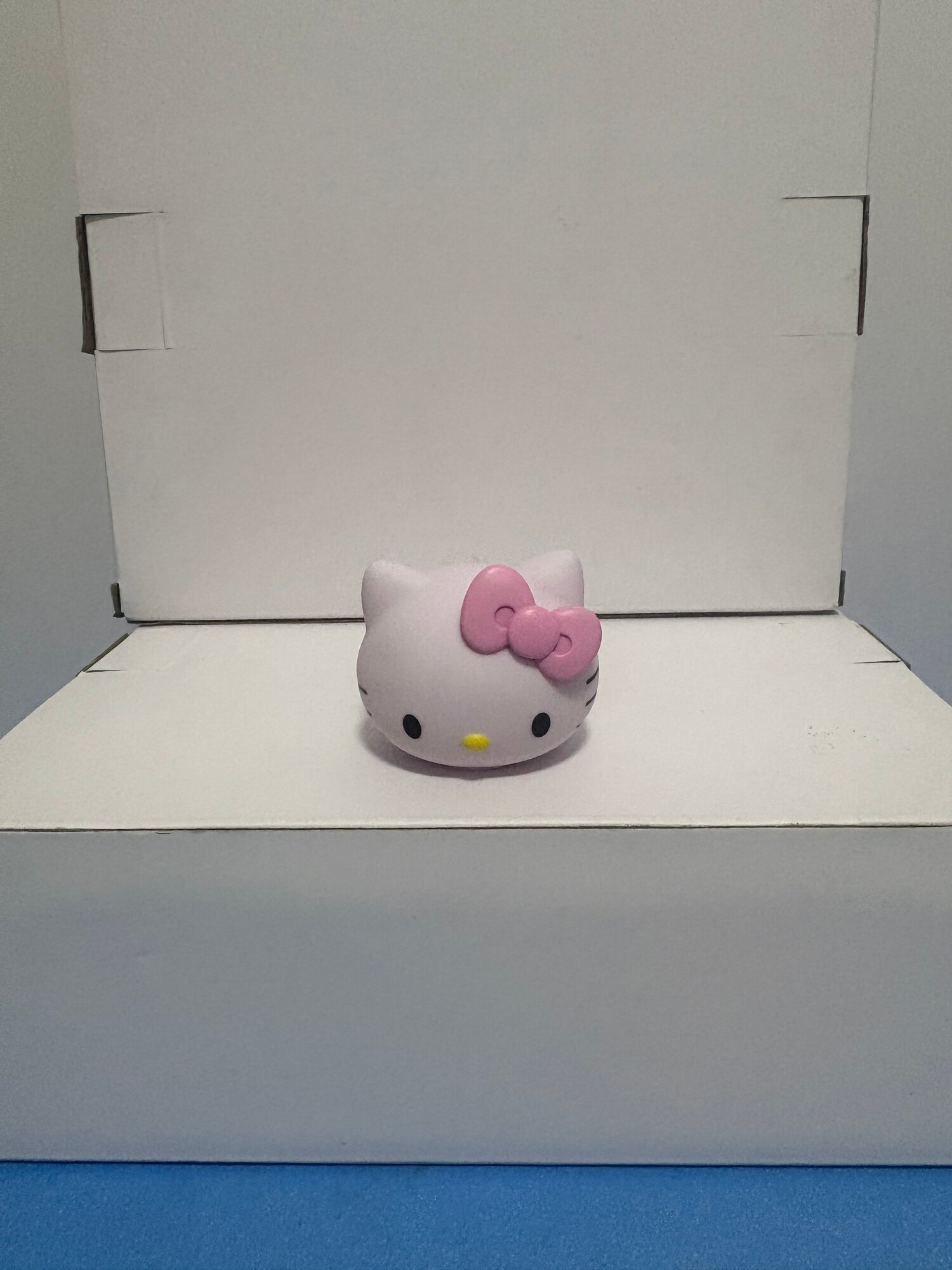Оригинальная виниловая фигурка Hello Kitty Sanrio, модель куклы Hello Kitty. Розовая голова Hello Kitty