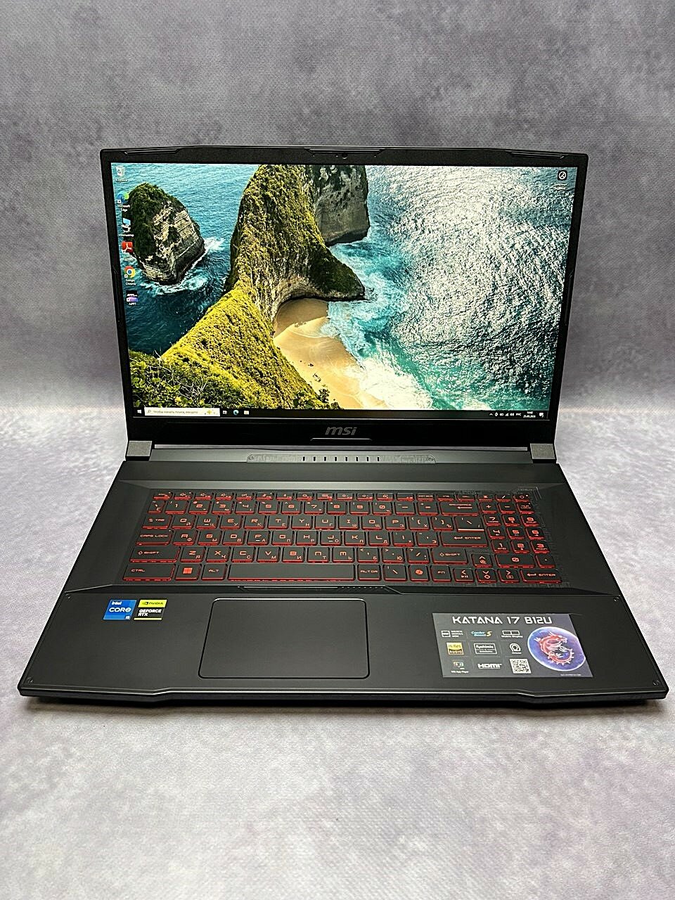 Ноутбук 17.3" MSI Katana 17 GF76 B12UCR-821XRU Intel Core i5-12450H 4.4GHz/RAM 16Gb/SSD 512Gb/NVIDIA GeForce RTX3050 4Gb