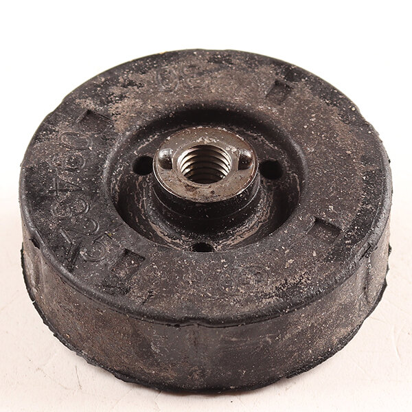 Опора двигателя передняя оригинал EC01-39-970 Mazda; для Mazda Tribute EPFW; двигатель AJ-DE; OEM EC01-39-970