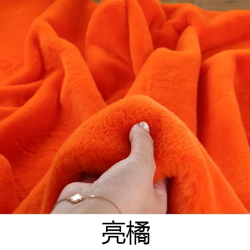 Искусственный мех кролика рекс, 50х50 см, для рукоделия Оранжевый, Bright orange