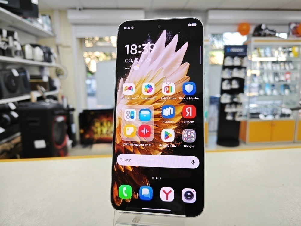 Смартфон Tecno Spark 40 Pro 8/128 ГБ Ростест, Dual nano SIM, серый, б/у, уценка