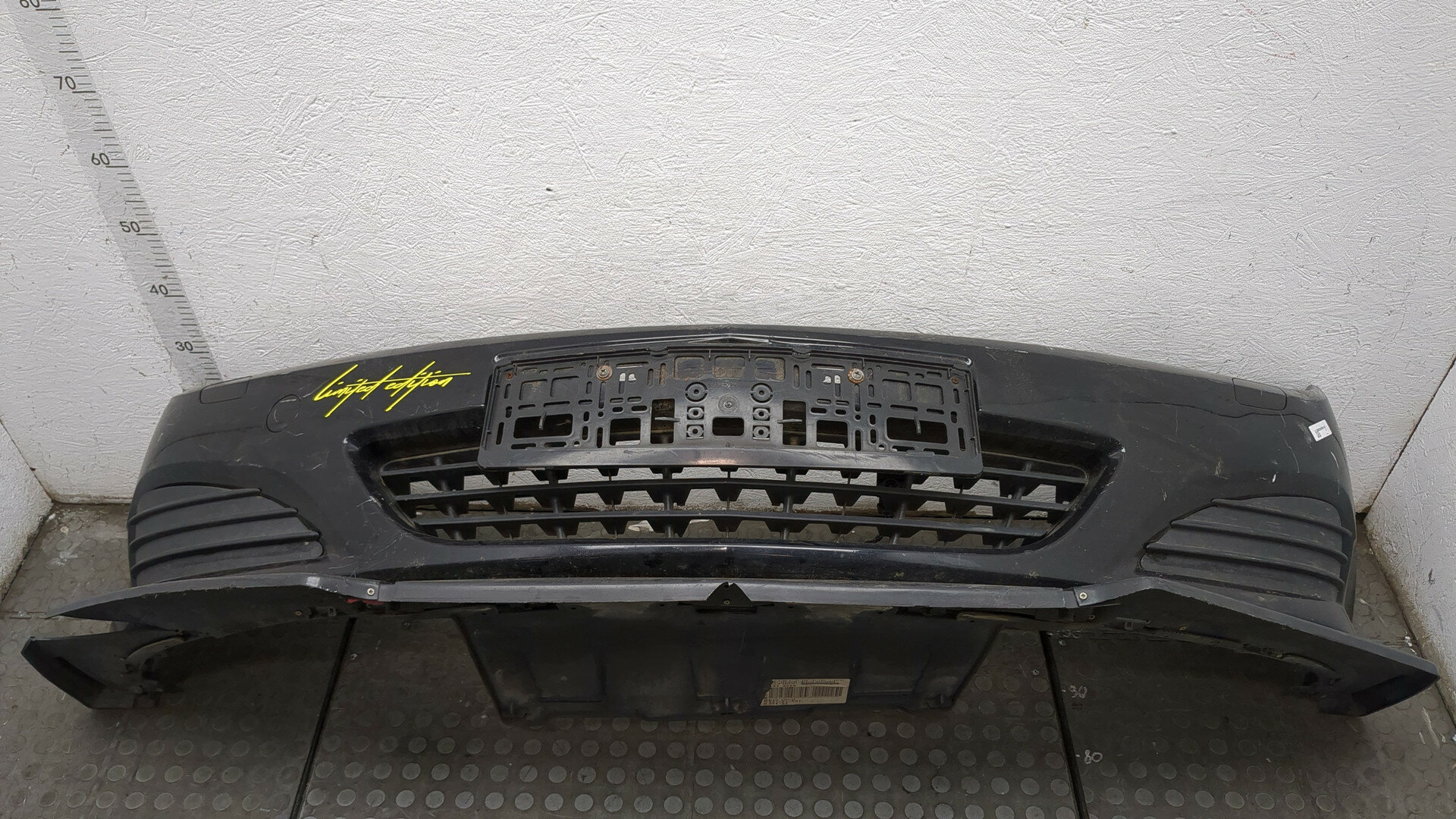 Бампер передний Opel Astra H Б/У