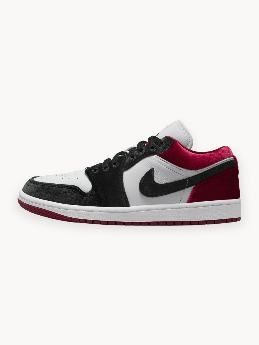 Кроссовки Air Jordan 1