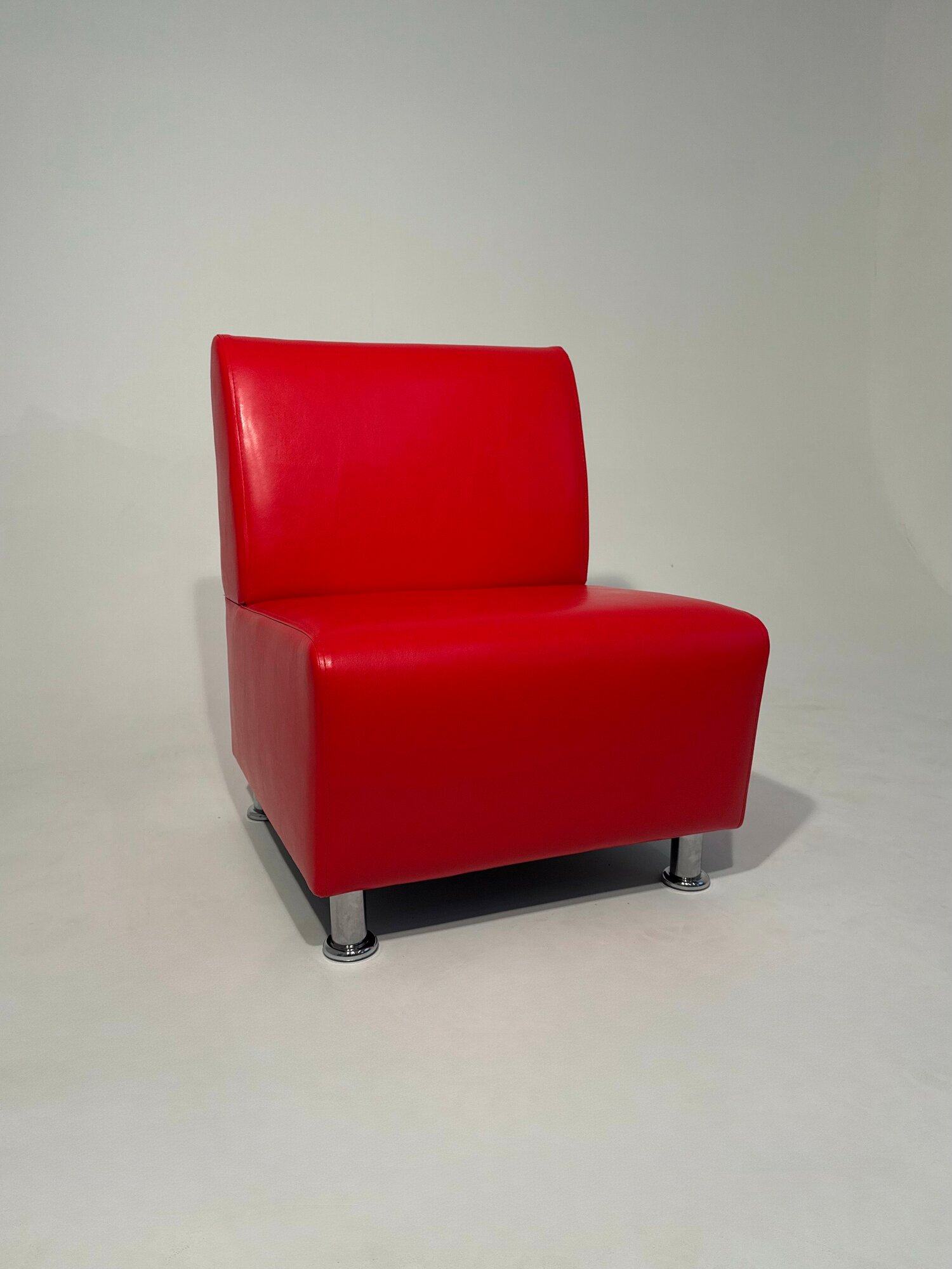 Кресло офисное Вегас, механизм Нераскладной, 60х67х77 см, красное