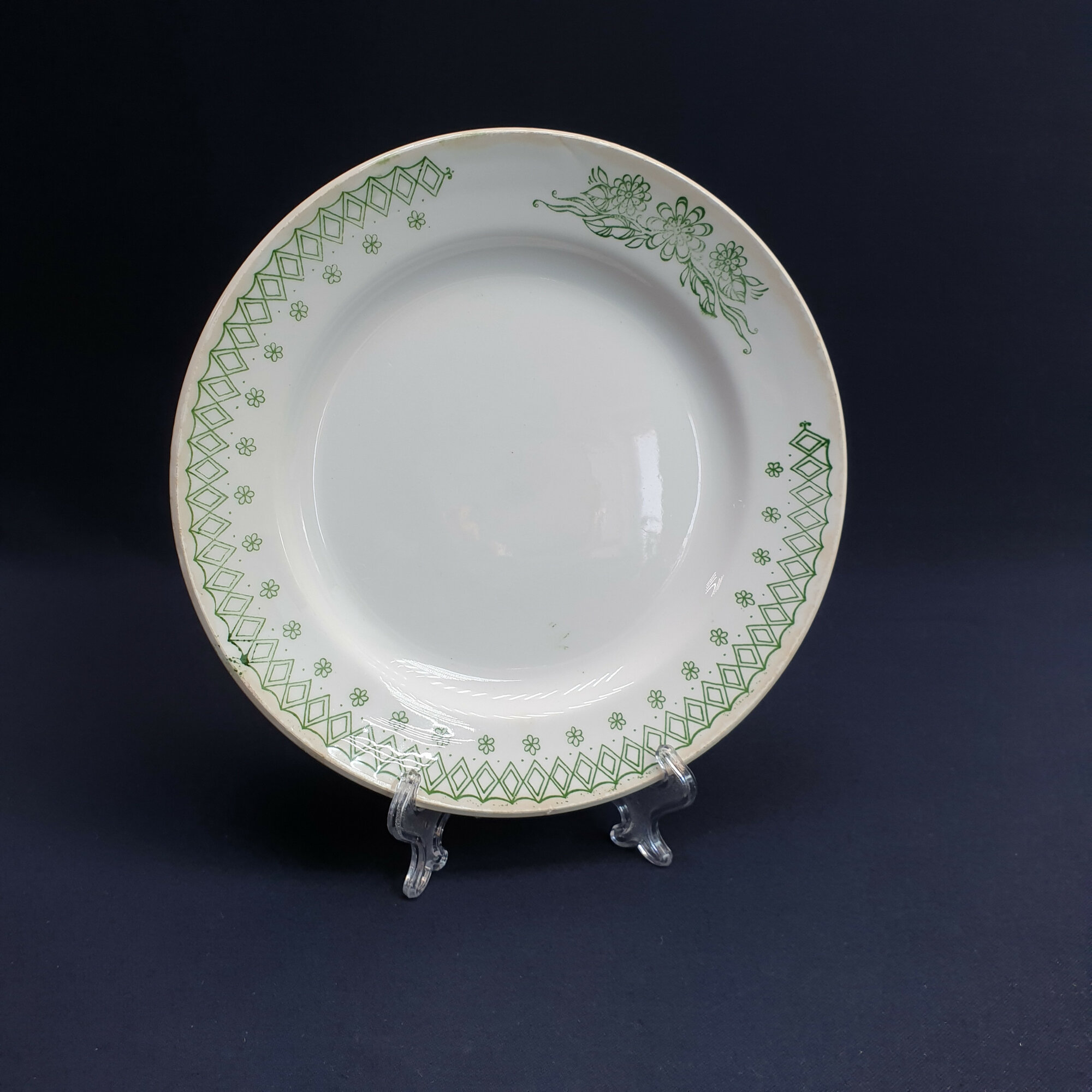 Десертная тарелка Чайка Краснодарский з-д, фаянс деколь 195 мм, дефекты, винтаж СССР