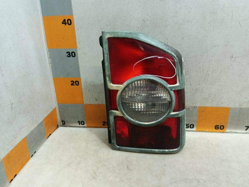 Б/У дефдект Фонарь задний правый SsangYong Korando KJ 483313 SSANG YONG арт. 8360206200