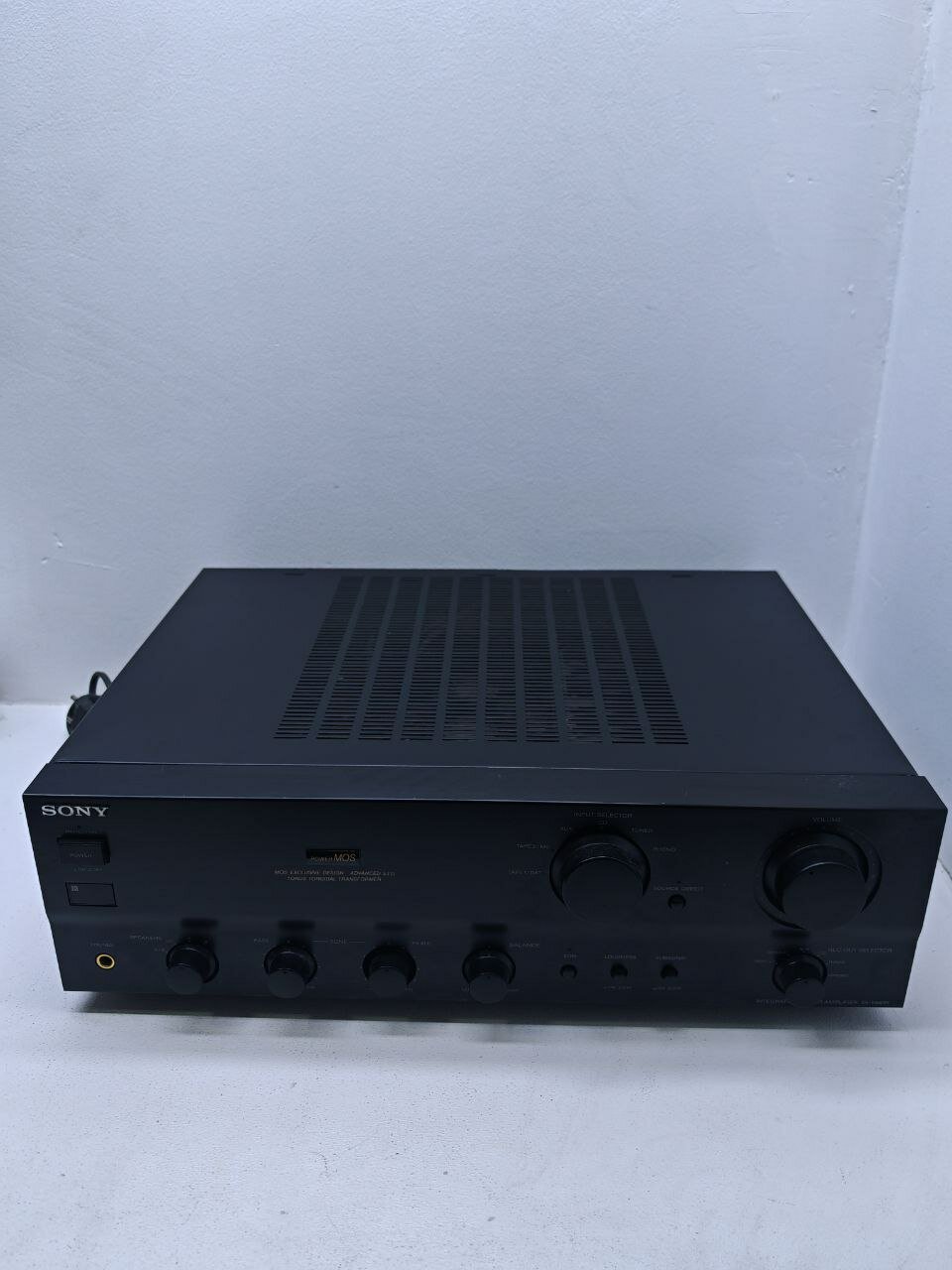 Усилитель интегральный SONY TA-F561 R