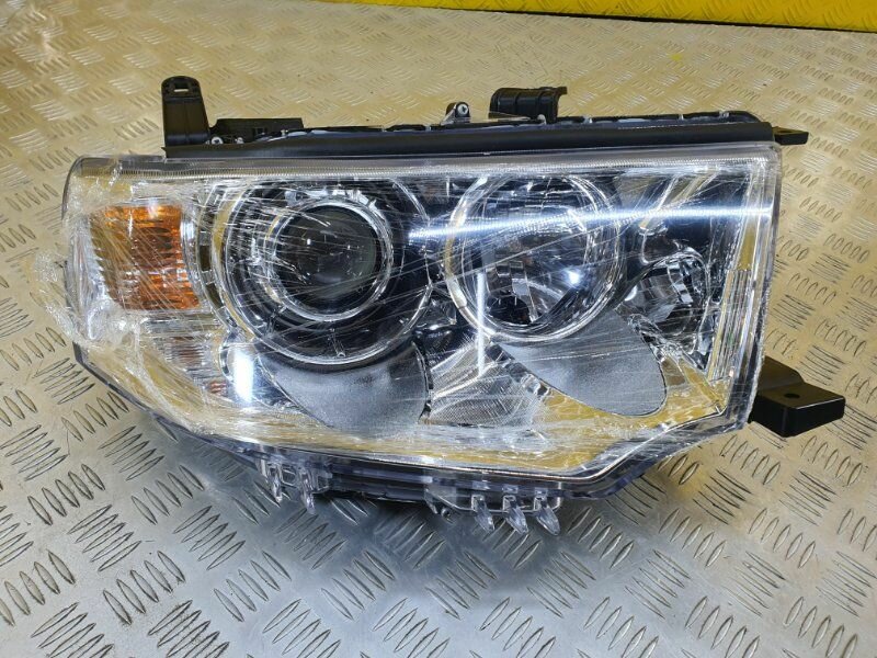 Фара правая Mitsubishi L200 (2006-2015) 2012