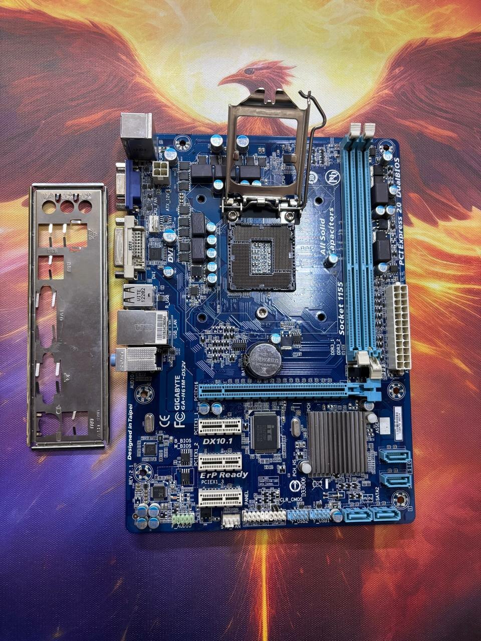 Материнская плата GIGABYTE GA-H61M-DS2V Socket 1155