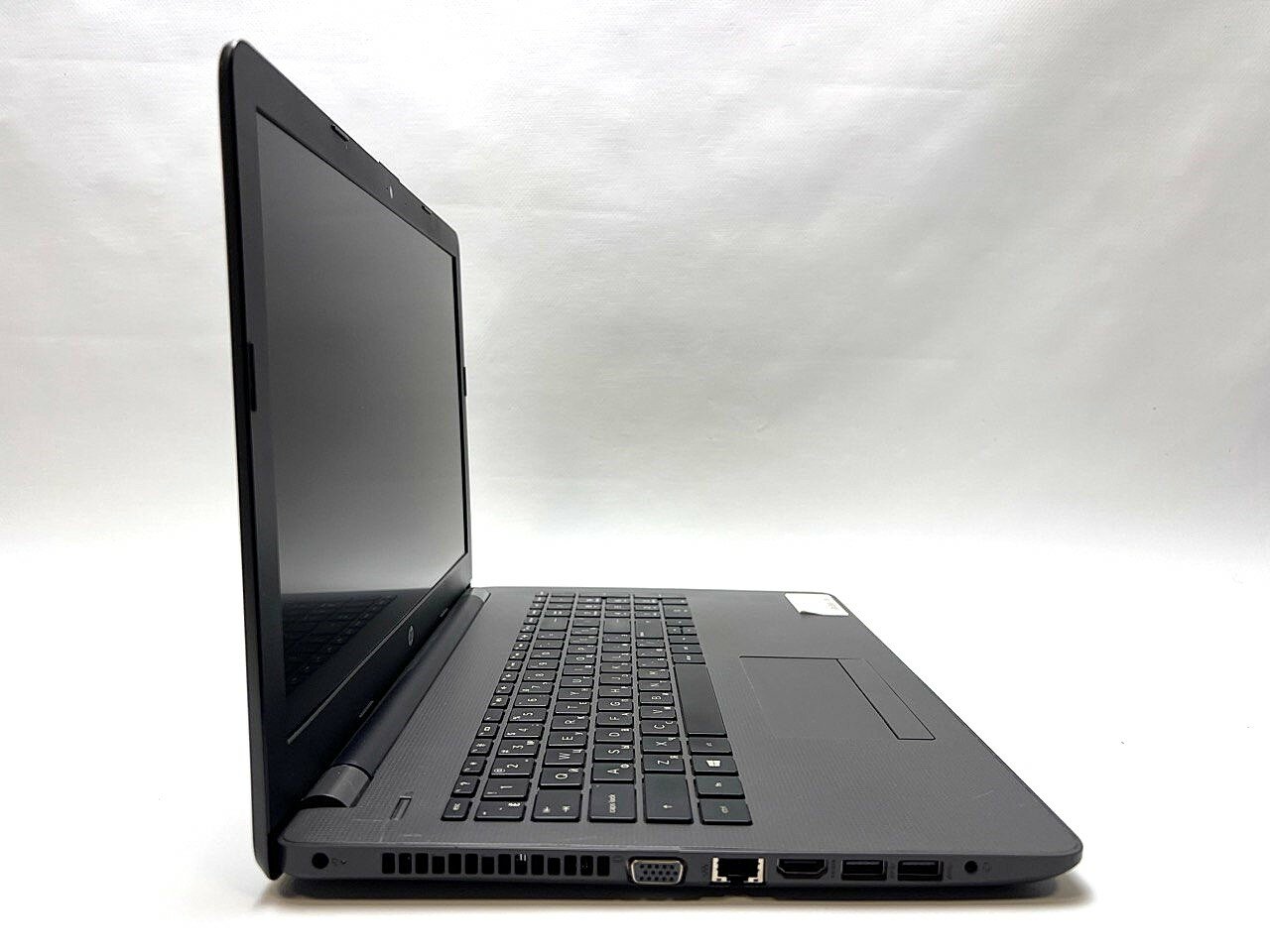 Ноутбук 15.6" HP 250 G6 Intel Core i3 7020U 2.3GHz/RAM 8Gb/SSD 256Gb/AMD Radeon R5 M330 2Gb/Износ АКБ 18% — фото 1