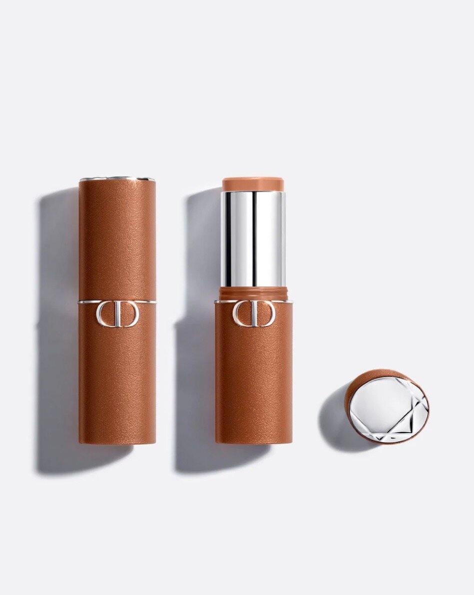 DIOR бронзер Forever Skin Bronzer Face Stick оттенок 01 Light Fair
