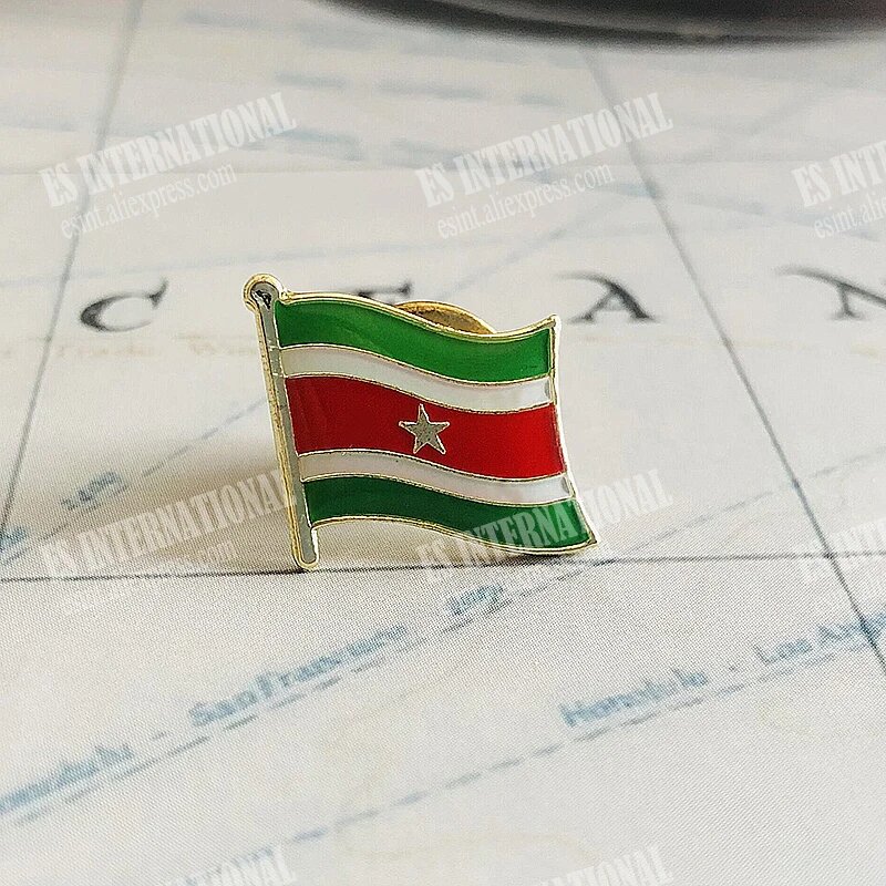 Булавки с флагом Суринама