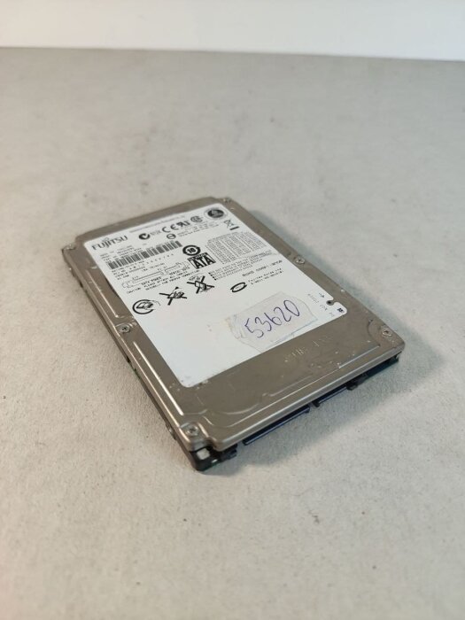Жесткий диск 2.5" 40 Gb SATA150 Fujitsu MHT2040BH 5400rpm 8Mb