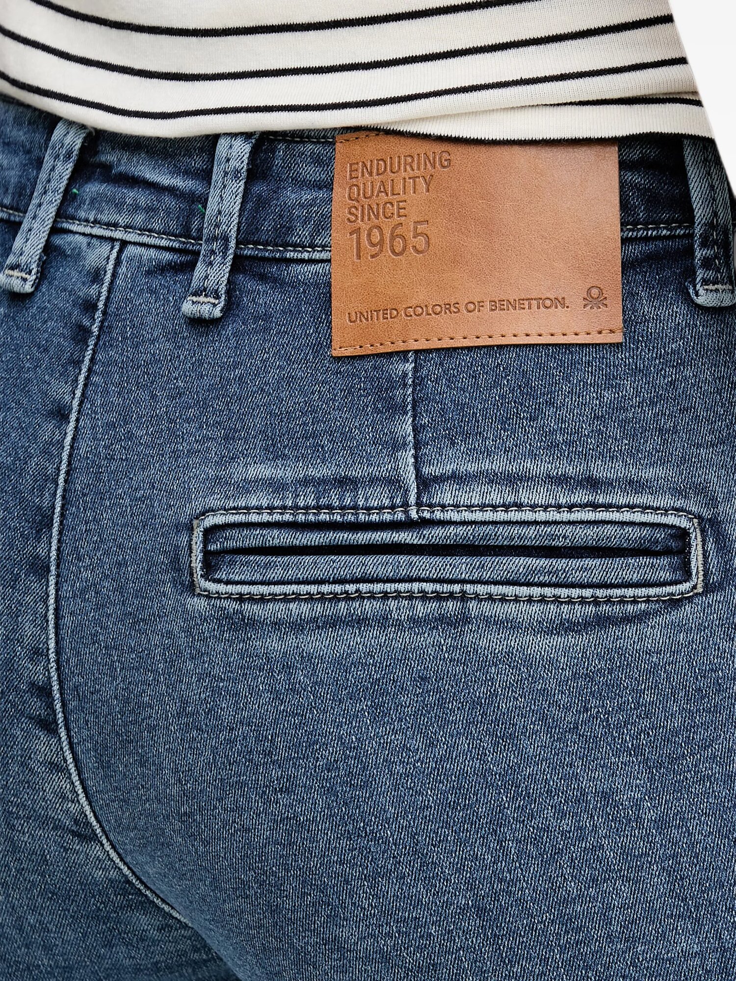 Джинсы UNITED COLORS OF BENETTON Logo-patch straight-leg jeans, размер 36 — фото 1