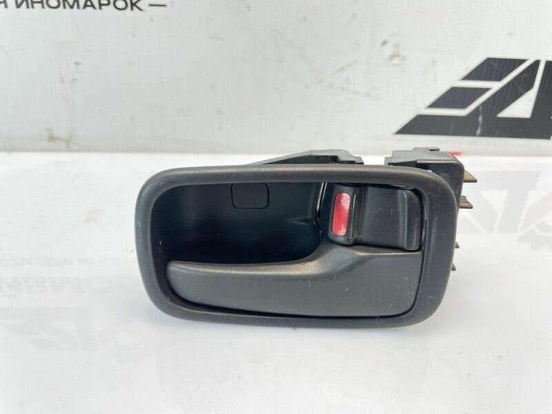 Ручка двери внутренняя Mitsubishi Outlander 2004 MR627179 CU2W 4G63, передняя правая (с пробегом)