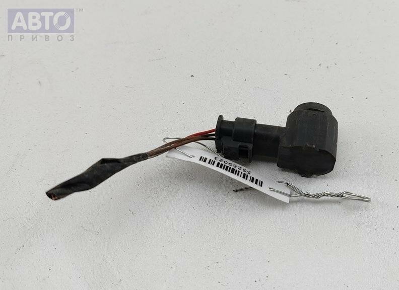 Датчик парковки (парктроник) передний Volkswagen Passat B6