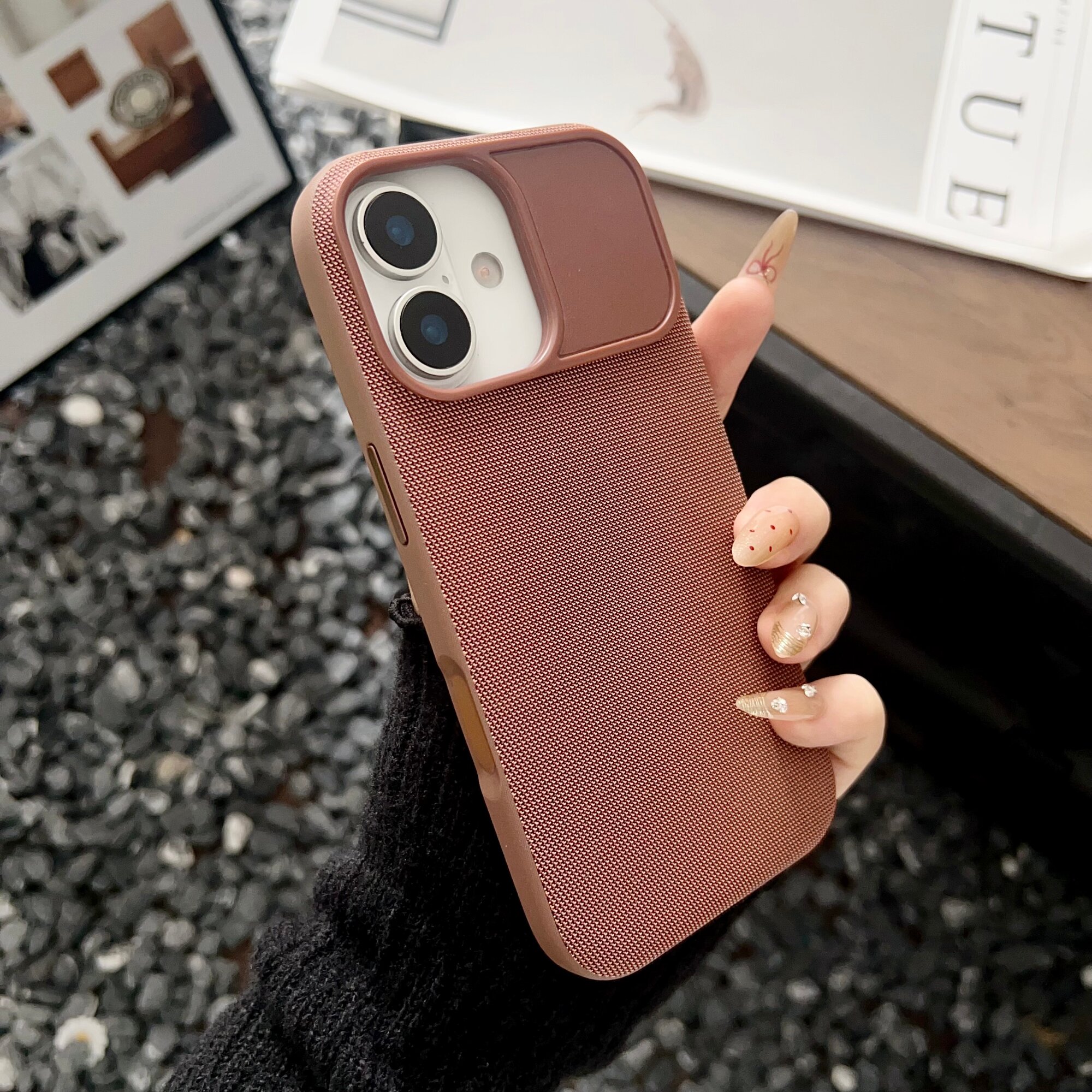 Чехол для Apple iPhone 17 / Айфон 17, soft touch, чехол-кардиомонитор, искусственная кожа, поликарбонат (PC), защита камеры, ударопрочный, усиленные углы, Apple, Apple iPhone 17, brown,