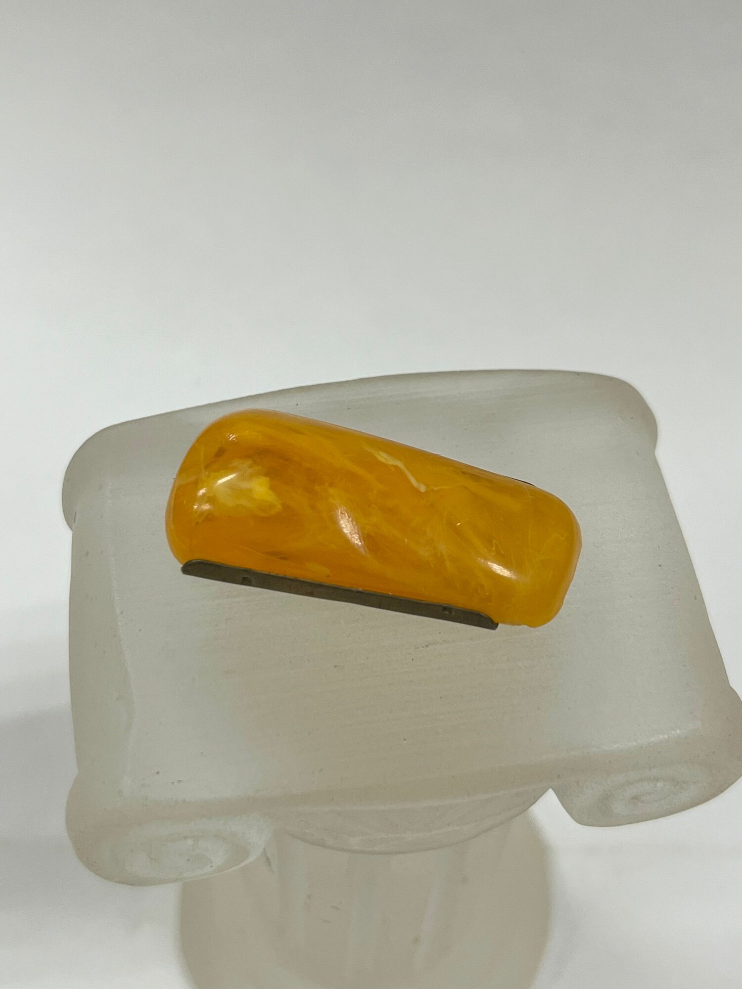 Советская винтажная брошь, имитация янтаря, сделано в СССР