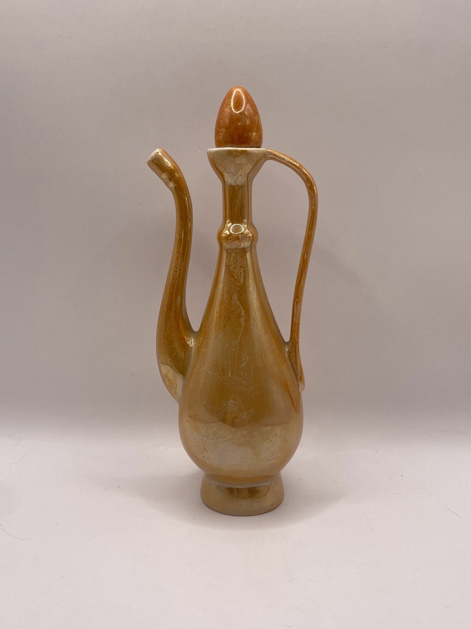 Кувшин миниатюрный. СССР. Фарфор. Люстр. Высота: 18 см.