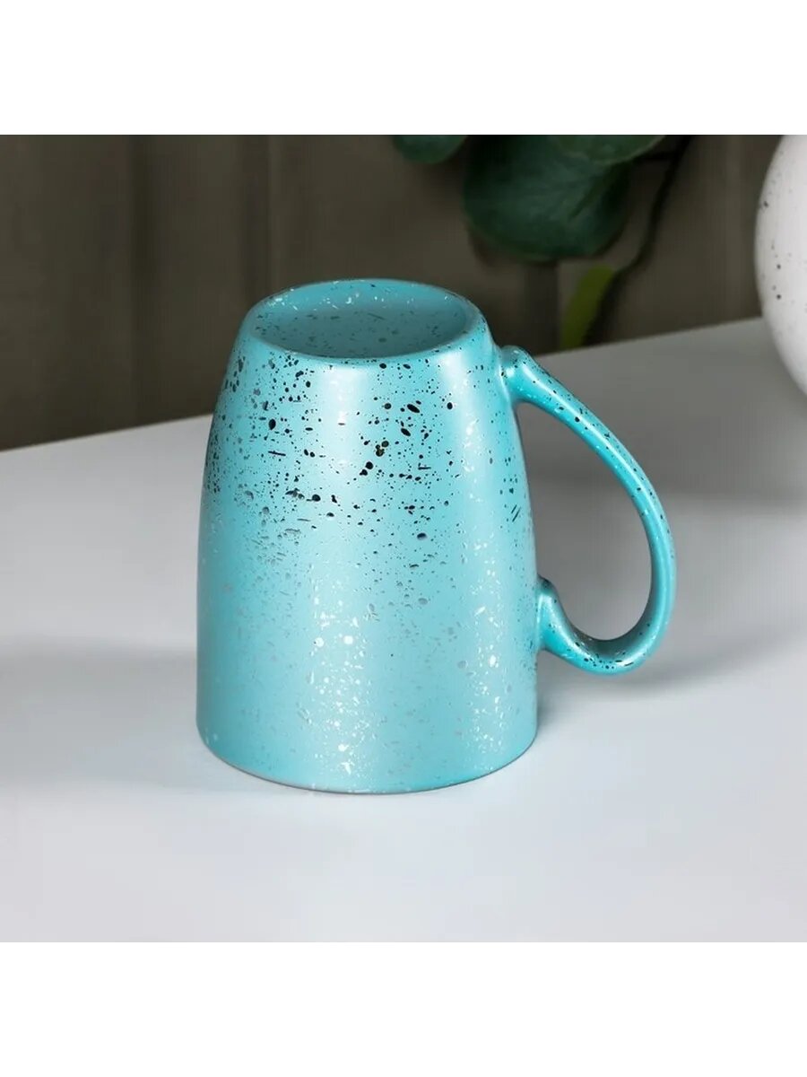 Стильная керамическая кружка с блестками