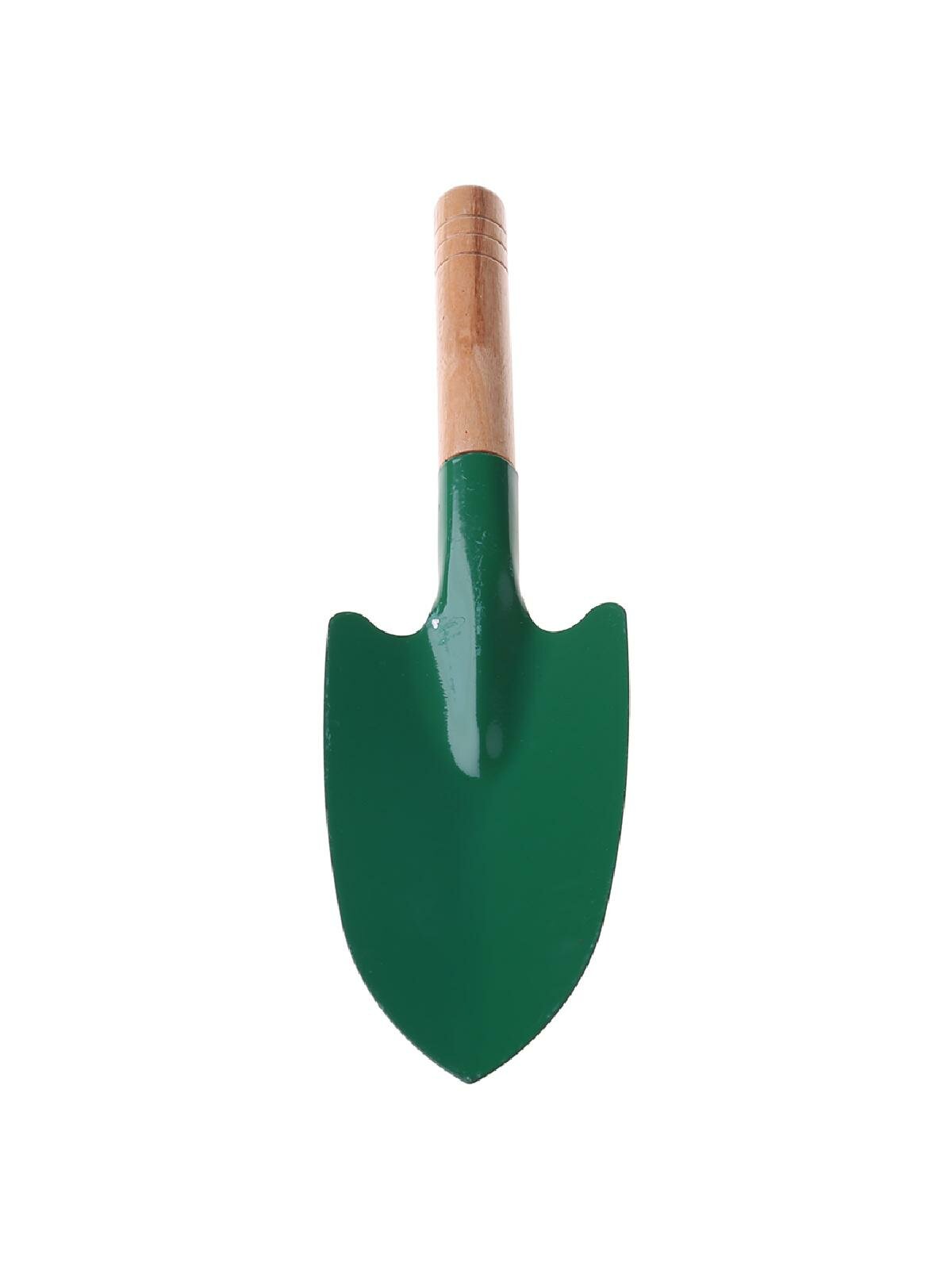 Рыхление почвы, посадка цветов и травы инструментами, копание лопатой