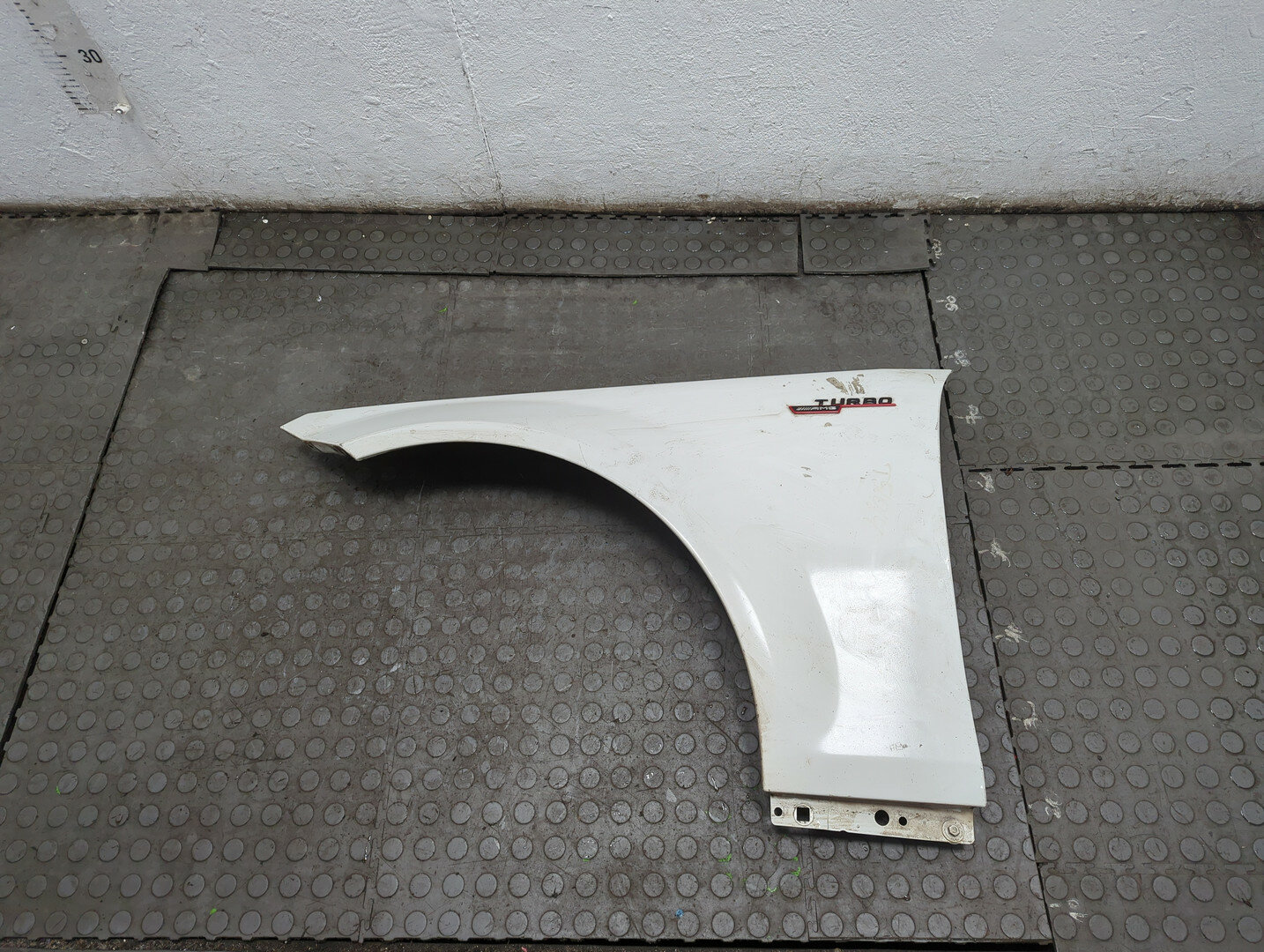 Крыло левое переднее Mercedes C W204 Б/У