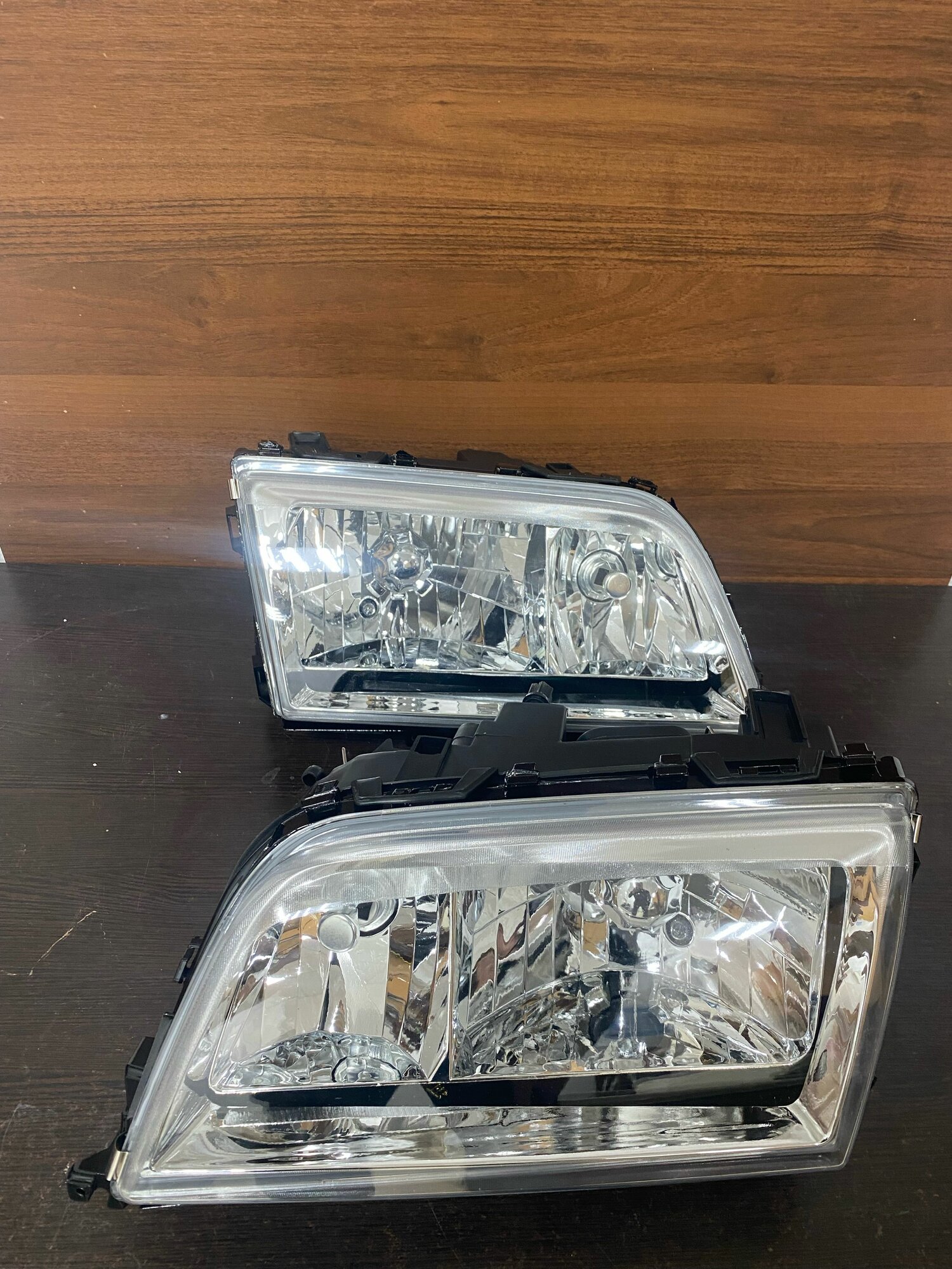 Фары на Mercedes w202 93-96г тюнинг хрустальные