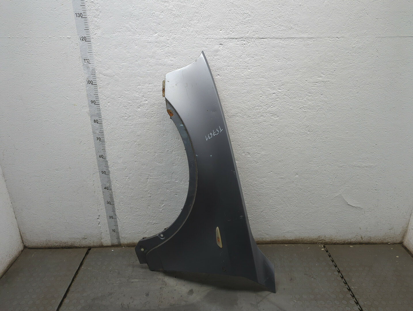 Крыло левое переднее BMW X3 E83 Б/У