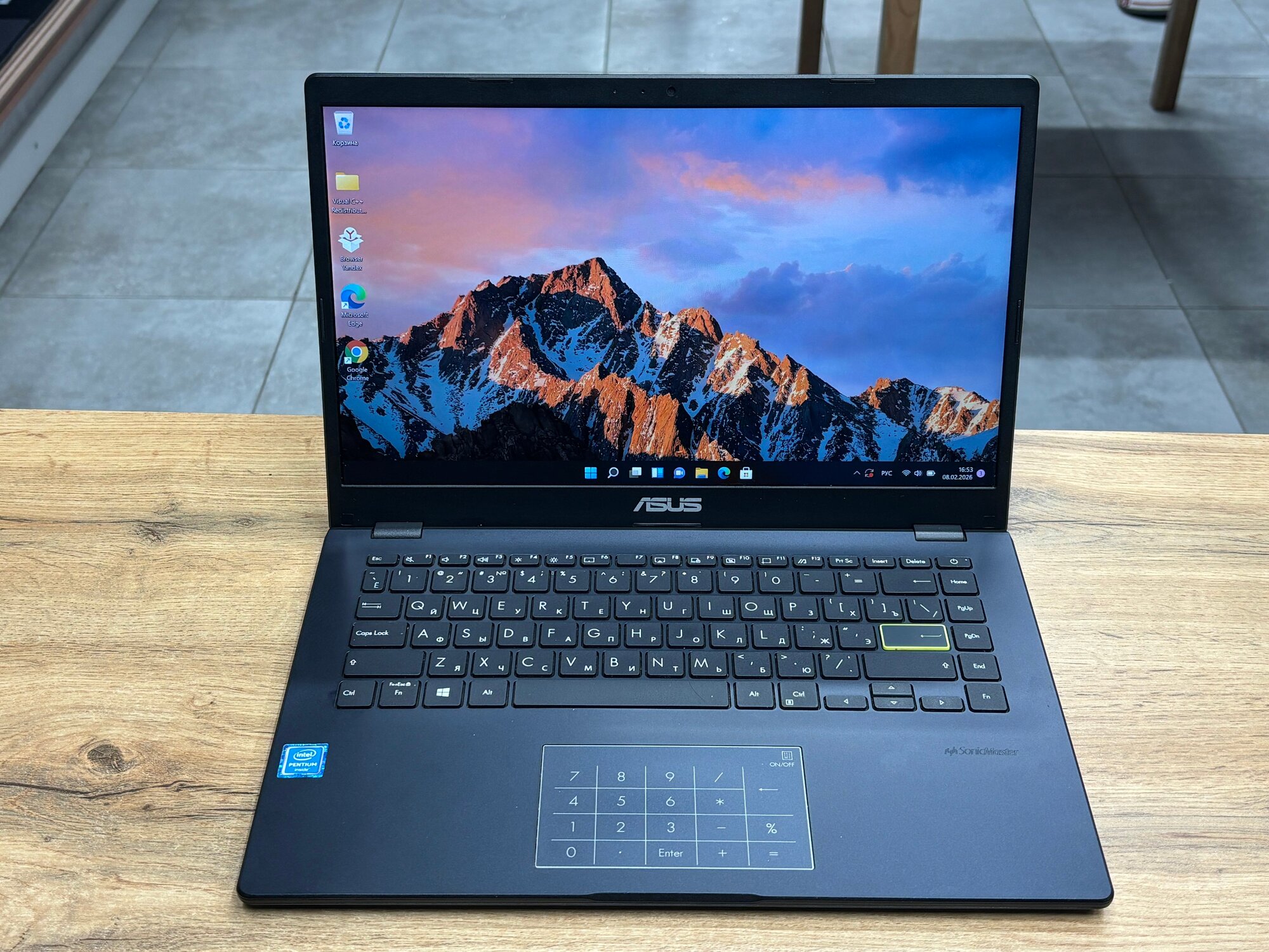 Ноутбук 14 FHD IPS Asus Intel Silver N5030/8GB DDR4/256GB SSD/Win10 Pro. Товар уцененный