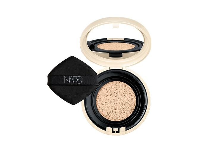 Гидрогелевые воздушные подушечки женские NARS Hydrogel Radiance, оттенок finland, с SPF, для сияния и защиты