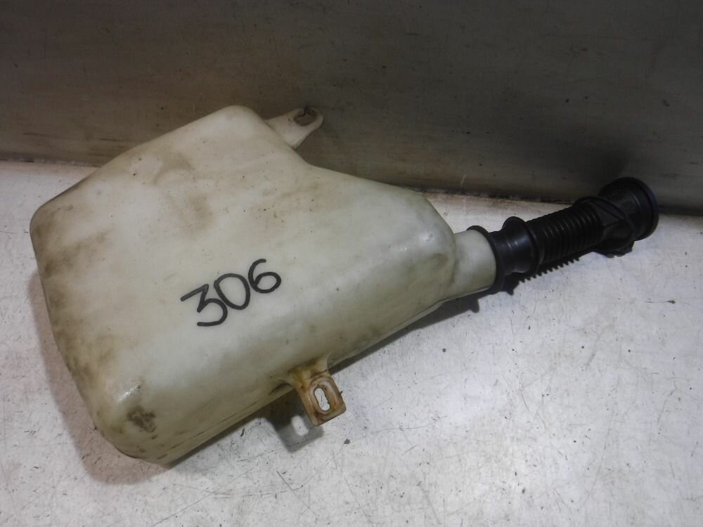 Бачок омывателя лобового стекла Peugeot 306