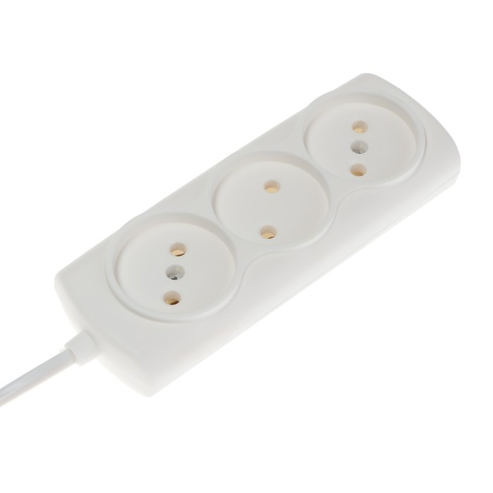 Удлинитель Luazon Lighting ECO, 3 розетки, 2.7 м, 6 А,1300 Вт, ШВВП 2х0.75 мм2, без з/к, белый