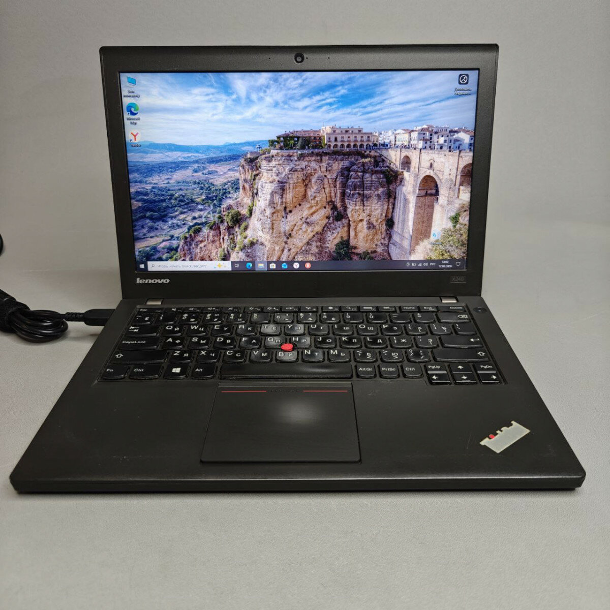 12.5'' Ноутбук Lenovo ThinkPad X240 черный