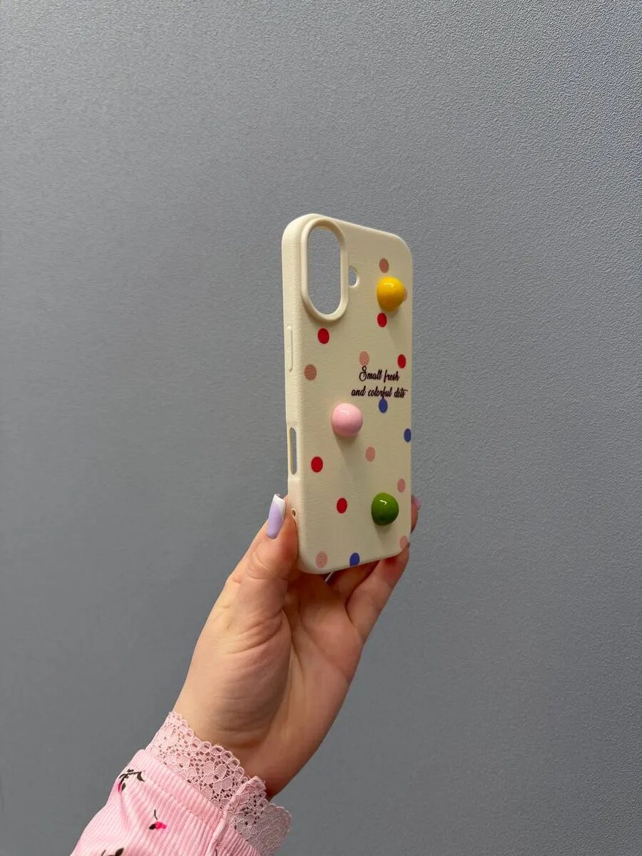 Чехол на Iphone 17, интересный дизайн, с круглыми фигурками. — фото 1