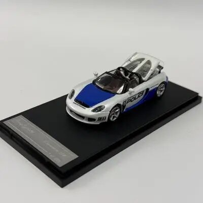 Модель автомобиля WELLY Porsche Carrera GT 1:64