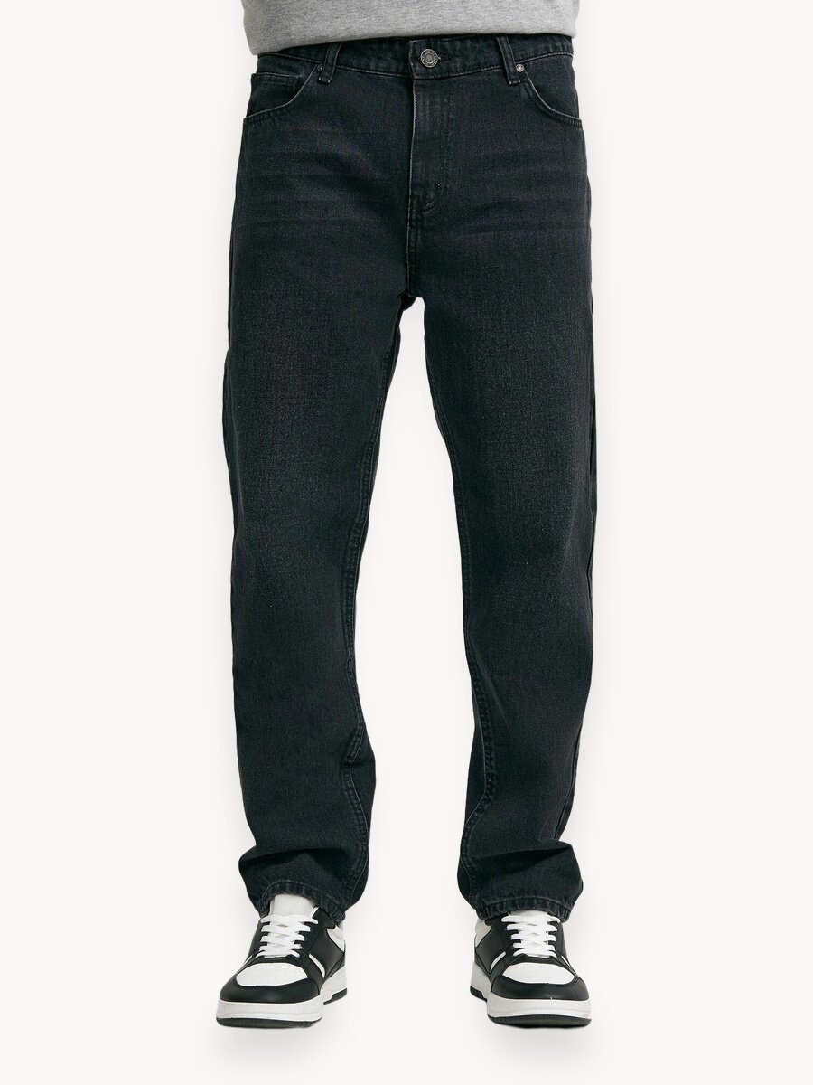 Джинсы зауженные 